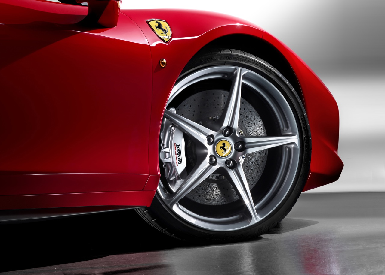 Ferrari 458 Scuderia: arriverà nel 2013, almeno secondo Motor Trend