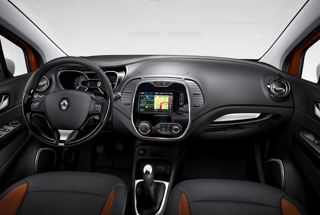 Renault Captur: il nuovo SUV compatto dall'indole trasformista