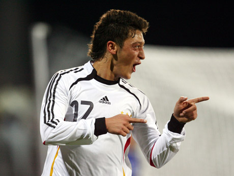 Calciomercato Real Madrid: Özil é ufficialmente un merengue