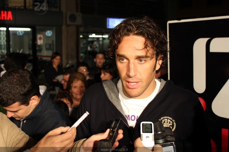 Toni alla Juventus, il bomber si presenta: essere qui è un sogno, come ...