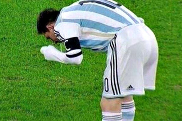 Messi: Vomito in campo? Niente di grave, mi succede spesso