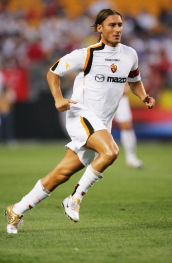 Totti compie 37 anni | Calcio Fanpage