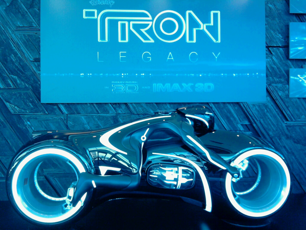 Tron Legacy: trailer italiano ufficiale hd. Video youtube