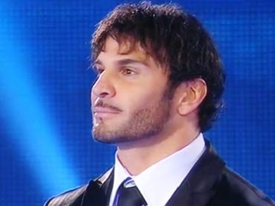 Raoul Tulli si spoglia al Grande Fratello 11 per la Festa della Donna ...