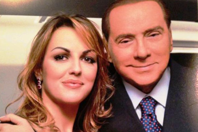 Lo scatto rubato di Silvio Berlusconi e Francesca Pascale (FOTO)
