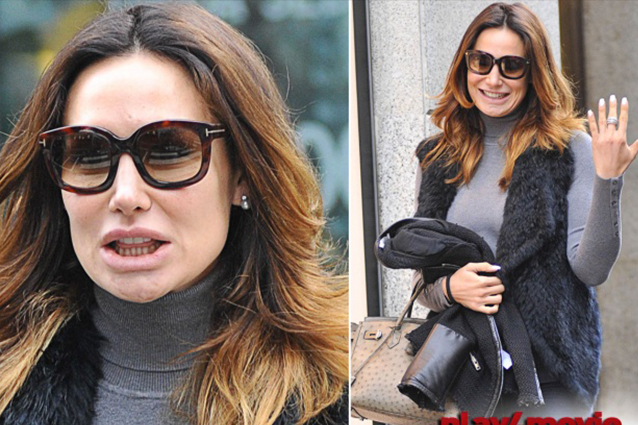 Nicole Minetti torna a Milano e mostra un anello di diamanti (FOTO)