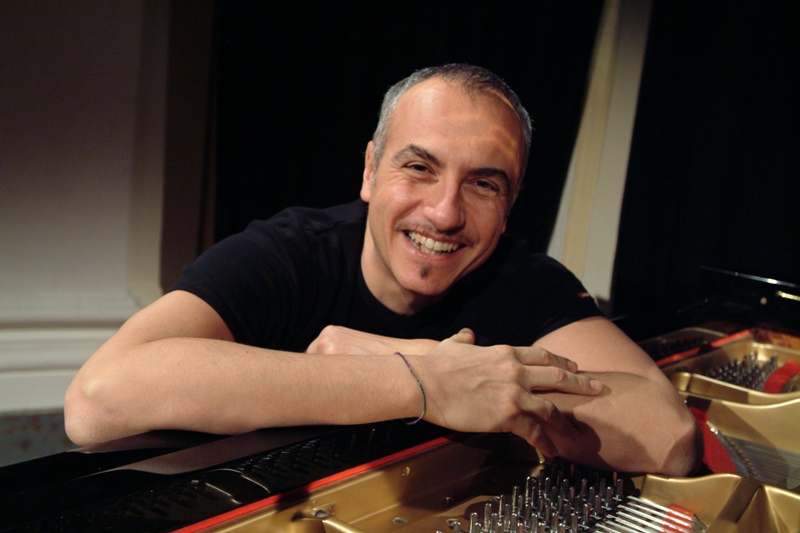 Danilo Rea rende omaggio a De André