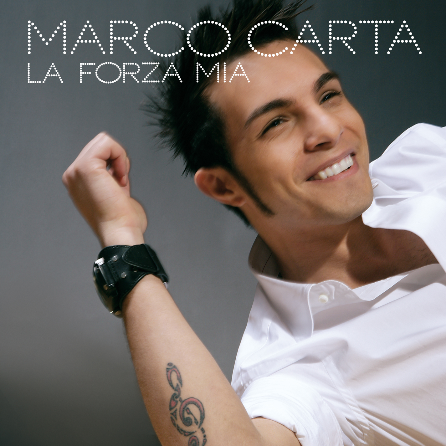 Marco Carta e il suo nuovo flirt