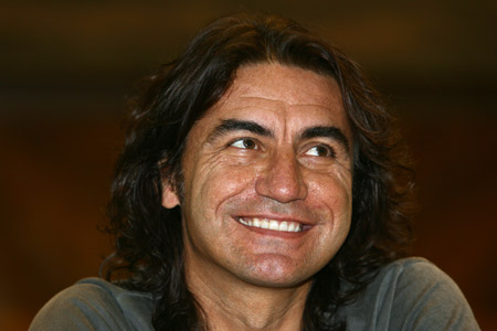 Ligabue: il nuovo album esce anche in edizione speciale