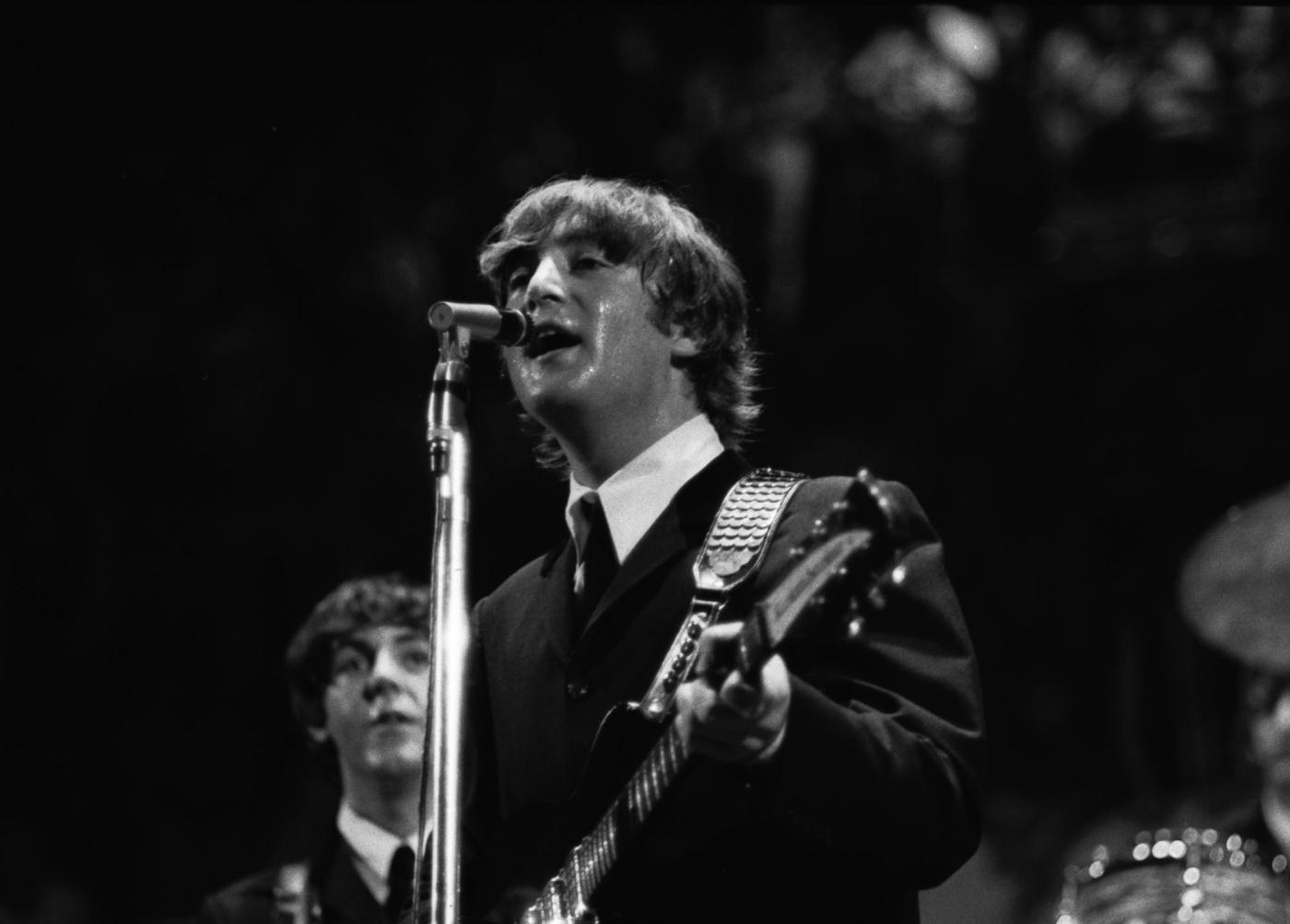 10 cose di John Lennon che non sapevate, a 75 anni dalla nascita