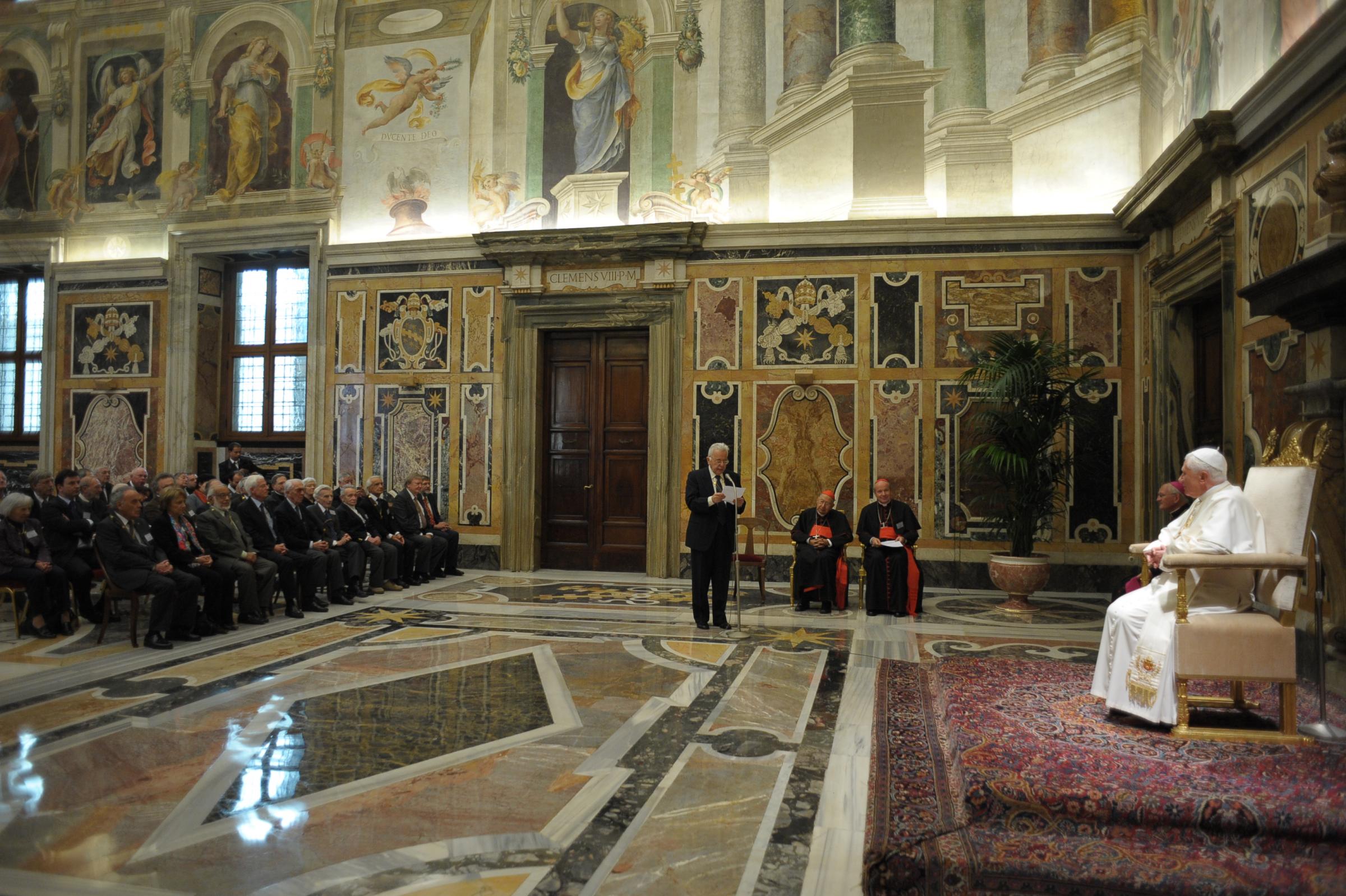 Il Vaticano e la particella di Dio