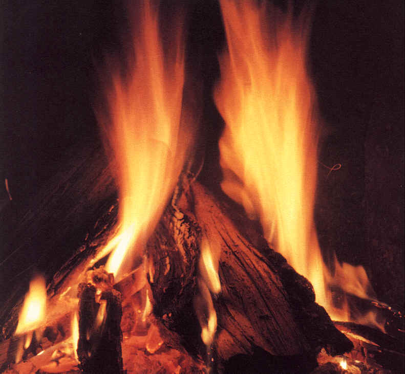 La notte di San Giovanni: tra fuoco ed acqua si saluta il solstizio