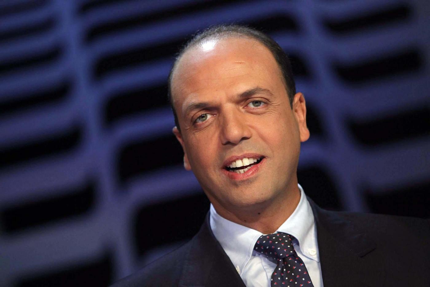 Alfano incita il Pdl e lancia segnali di pace alla Lega