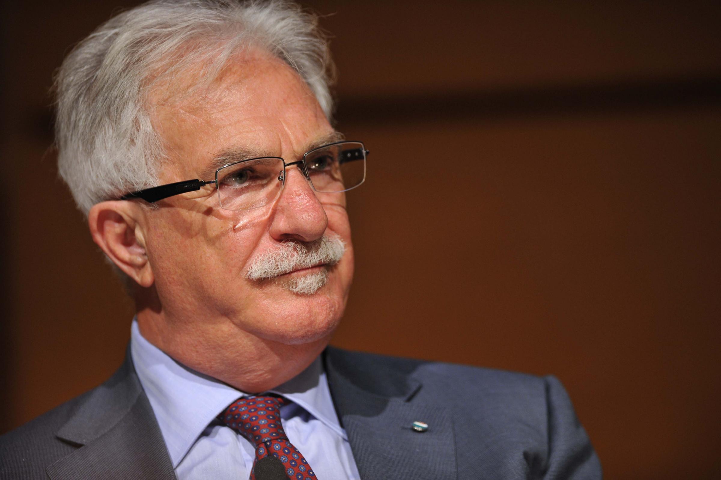 Bonanni: Il governo trovi 1,5 miliardi per i cassintegrati, è a rischio ...