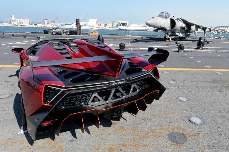 Lamborghini Veneno Roadster | Fanpage