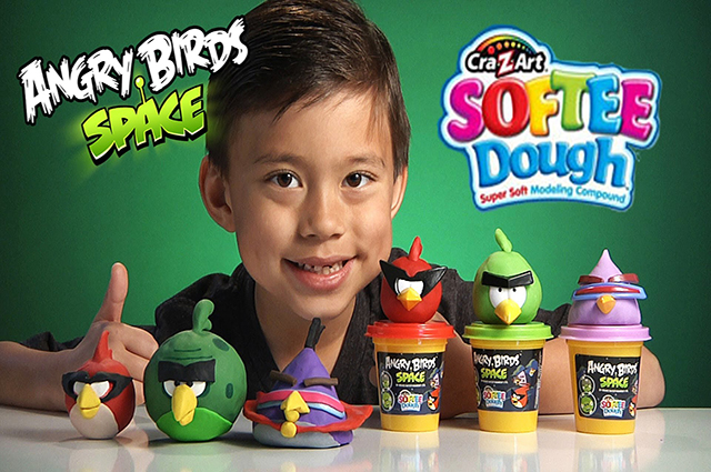 EvanTubeHD, star di Youtube a soli 8 anni: guadagna 1,3 milioni di ...