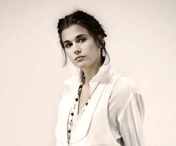 Anna Favella: Elena di Terra Ribelle | Tv Fanpage