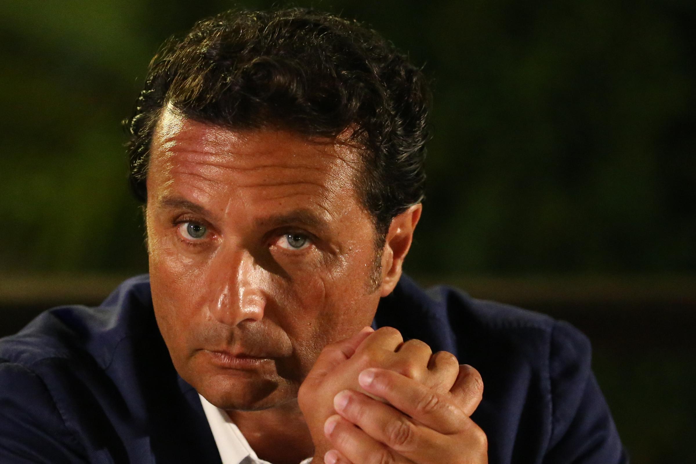 Schettino condannato, i giudici: Lasciò i passeggeri in balìa di se stessi