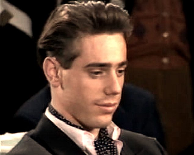 Massacrò i genitori per l'eredità: la storia di Pietro Maso, il 'dandy ...