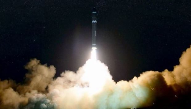 La Corea del Nord ha lanciato un missile balistico nel mar del Giappone ...