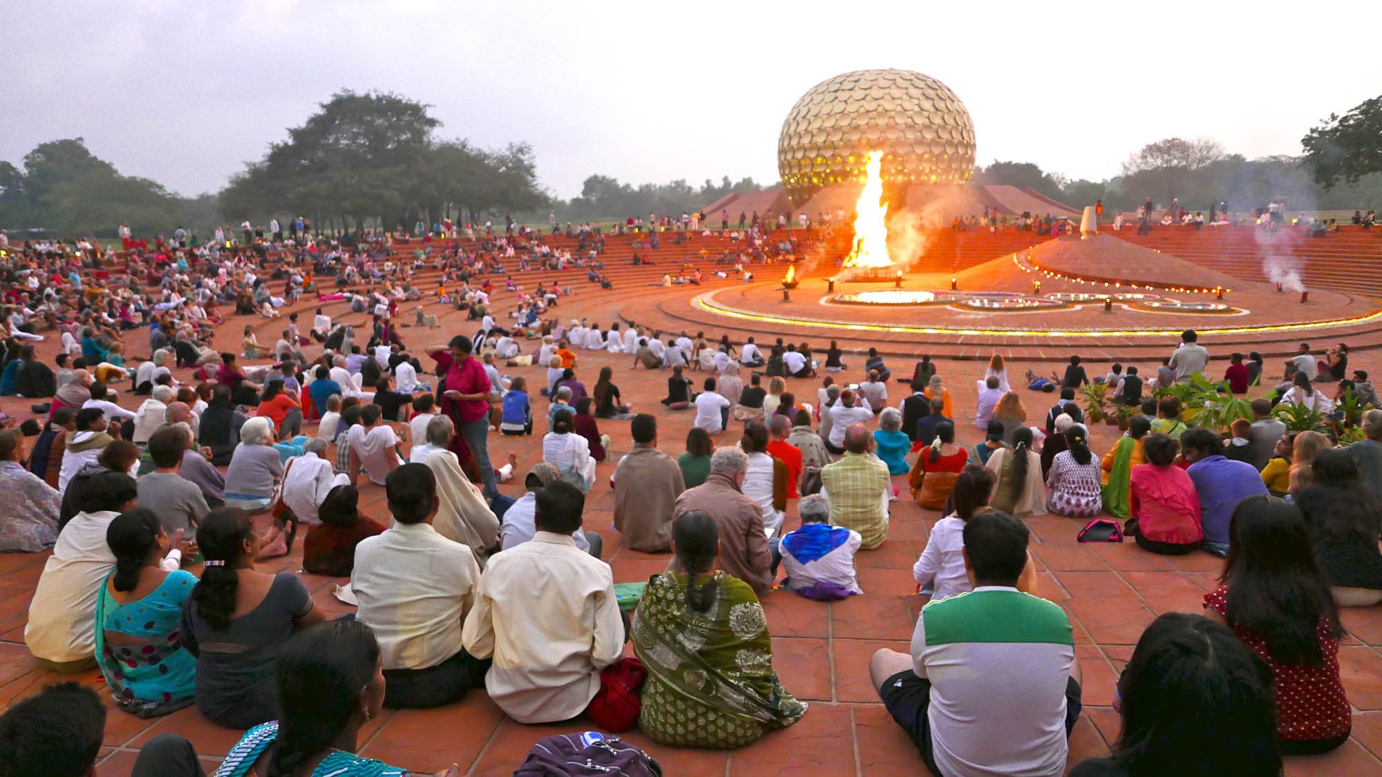 Auroville, la città dei sogni dove non esistono i soldi, la politica e ...