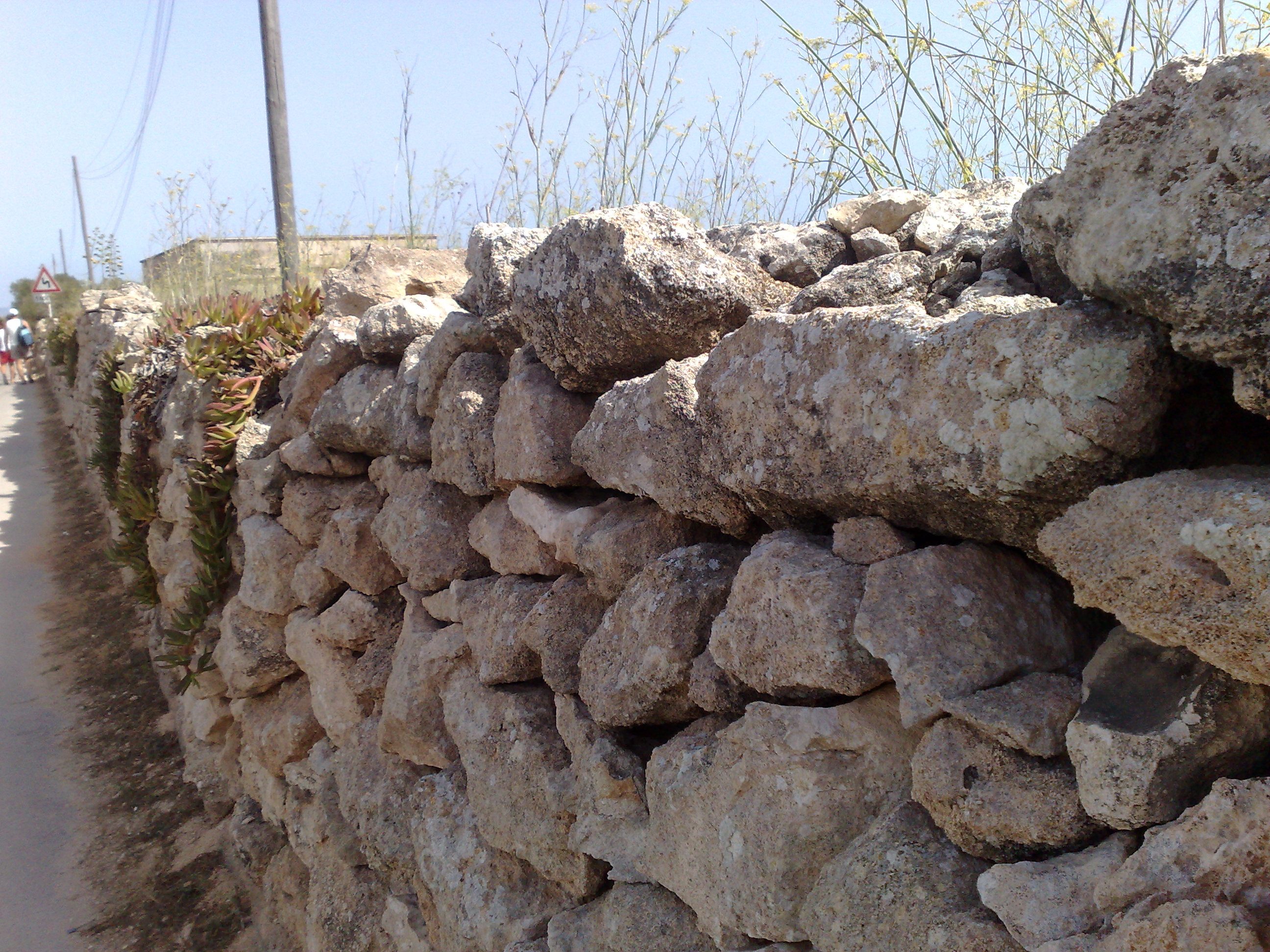 Muretti a secco patrimonio Unesco: in cosa consiste la prima arte ...