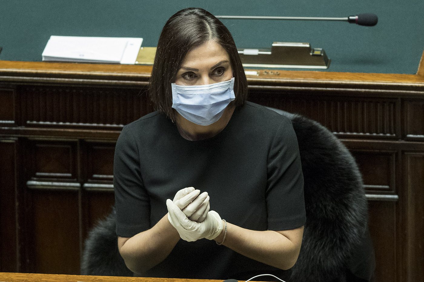 La proposta di Morani (Pd): Obbligo green pass per entrare in ...