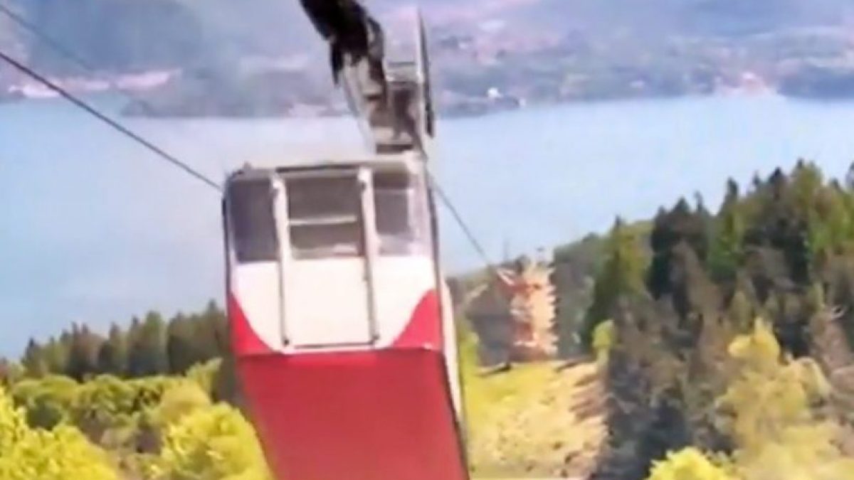 Funivia del Mottarone, la fune si spezza e la cabina scivola all ...