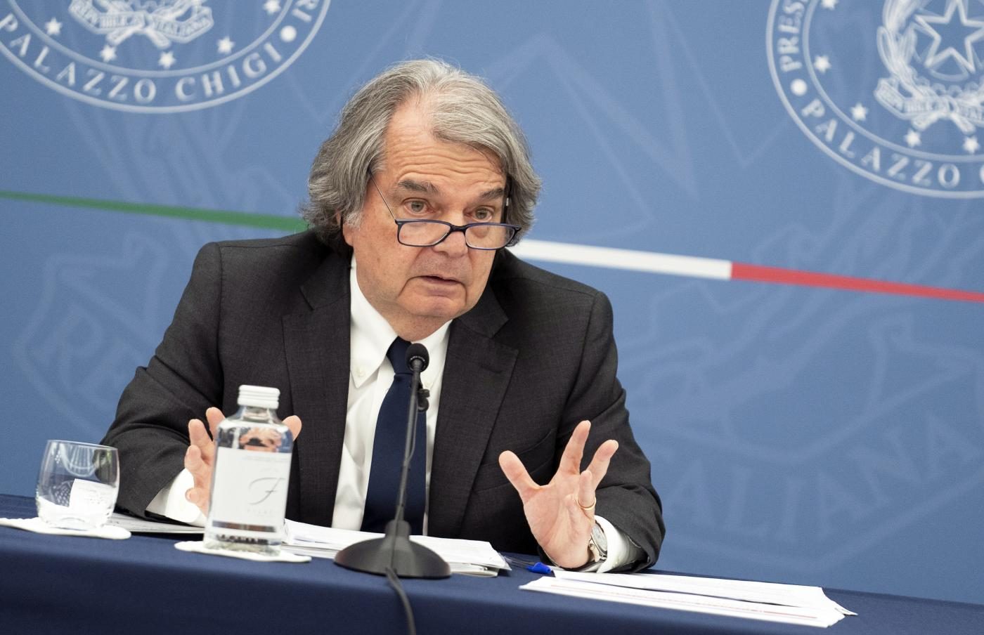 Il ministro Brunetta insiste: Il salario minimo per legge è una deriva ...