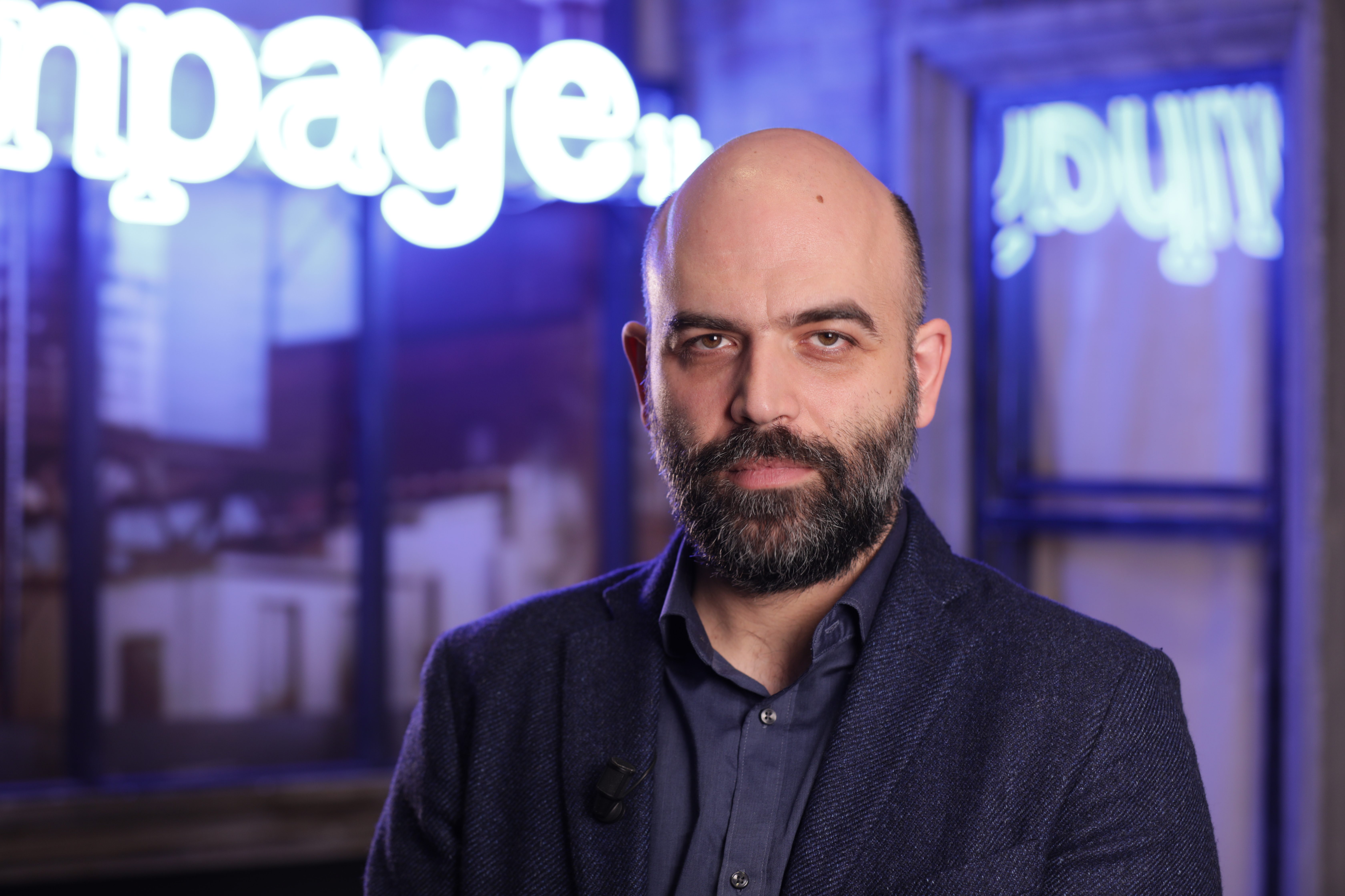 Roberto Saviano: I 3 motivi per cui Mimmo Lucano e il modello Riace ...