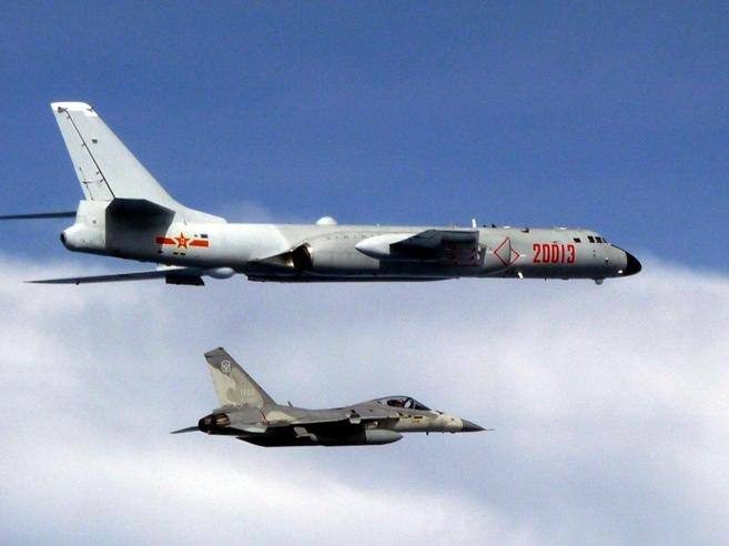 Biden è a Tokyo: aerei bombardieri nucleari russi e cinesi volano sul ...