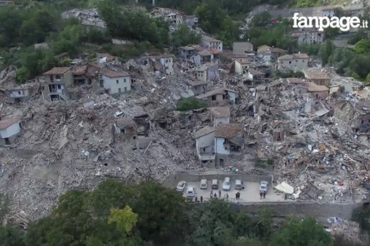 Prima e dopo il terremoto: ecco le strazianti immagini delle zone ...