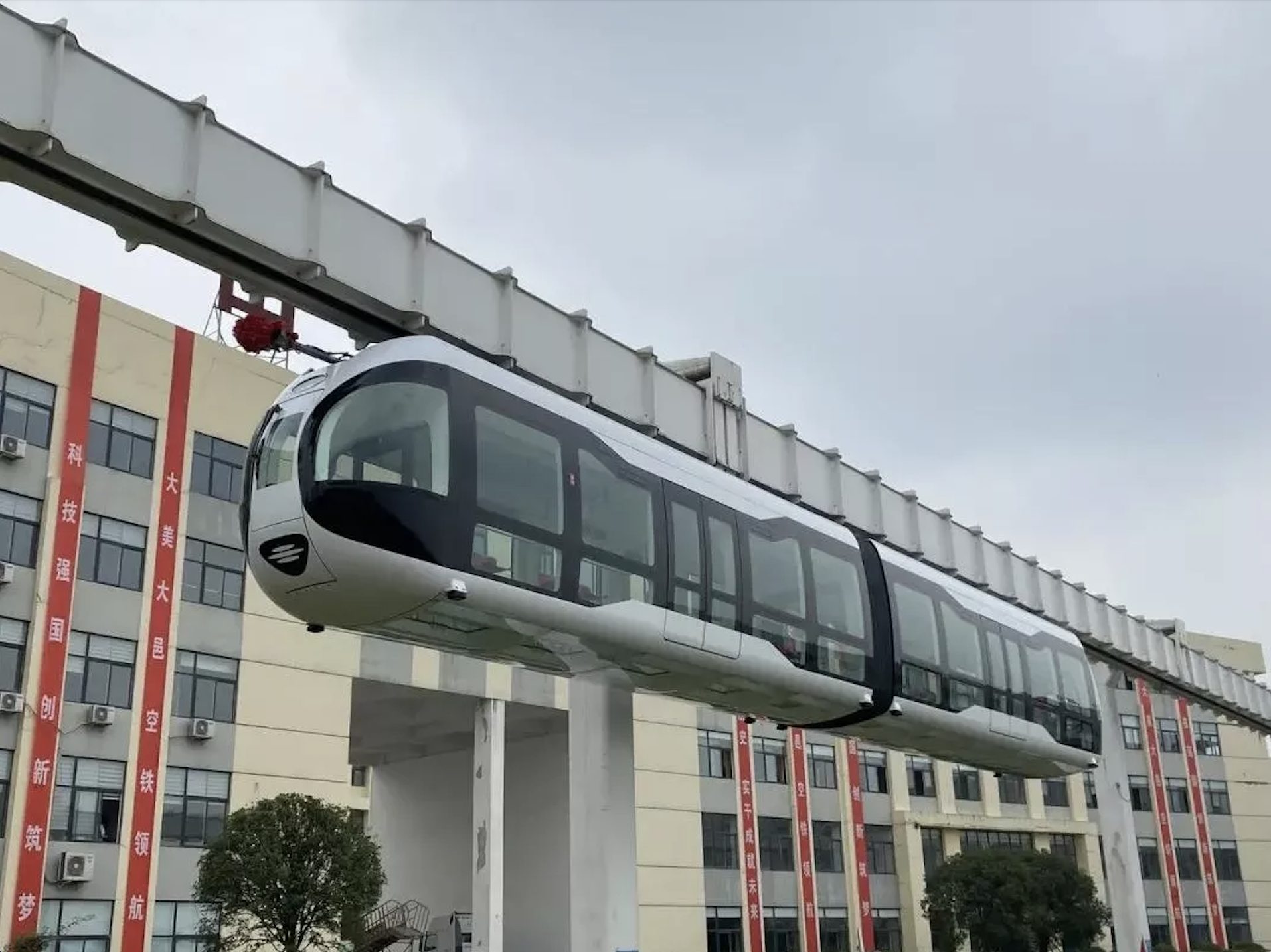 Inaugura in Cina la prima metropolitana sopraelevata al mondo ...