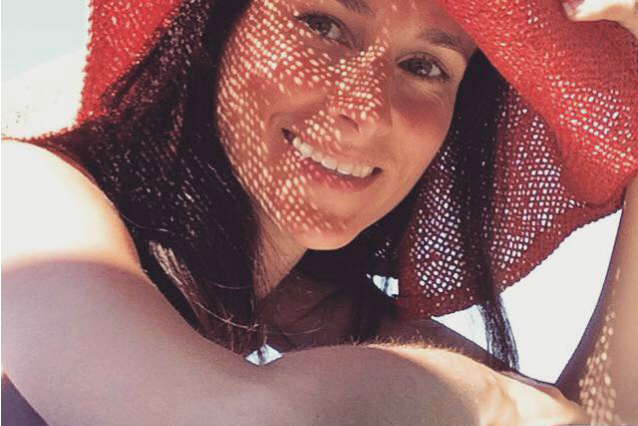 Abbandona il lavoro ad Harvard per trasferirsi in una casa sul mare ...