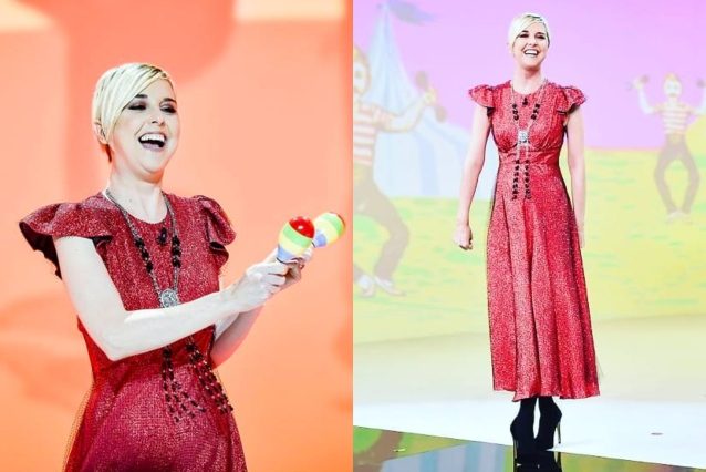 Nadia Toffa in rosso scintillante: a Le Iene con abito lungo e tacchi a ...