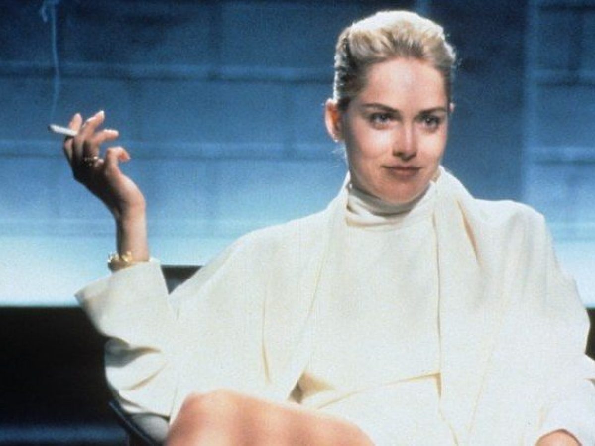 Sharon Stone, a 61 anni come in Basic Instinct: posa in versione sexy e ...