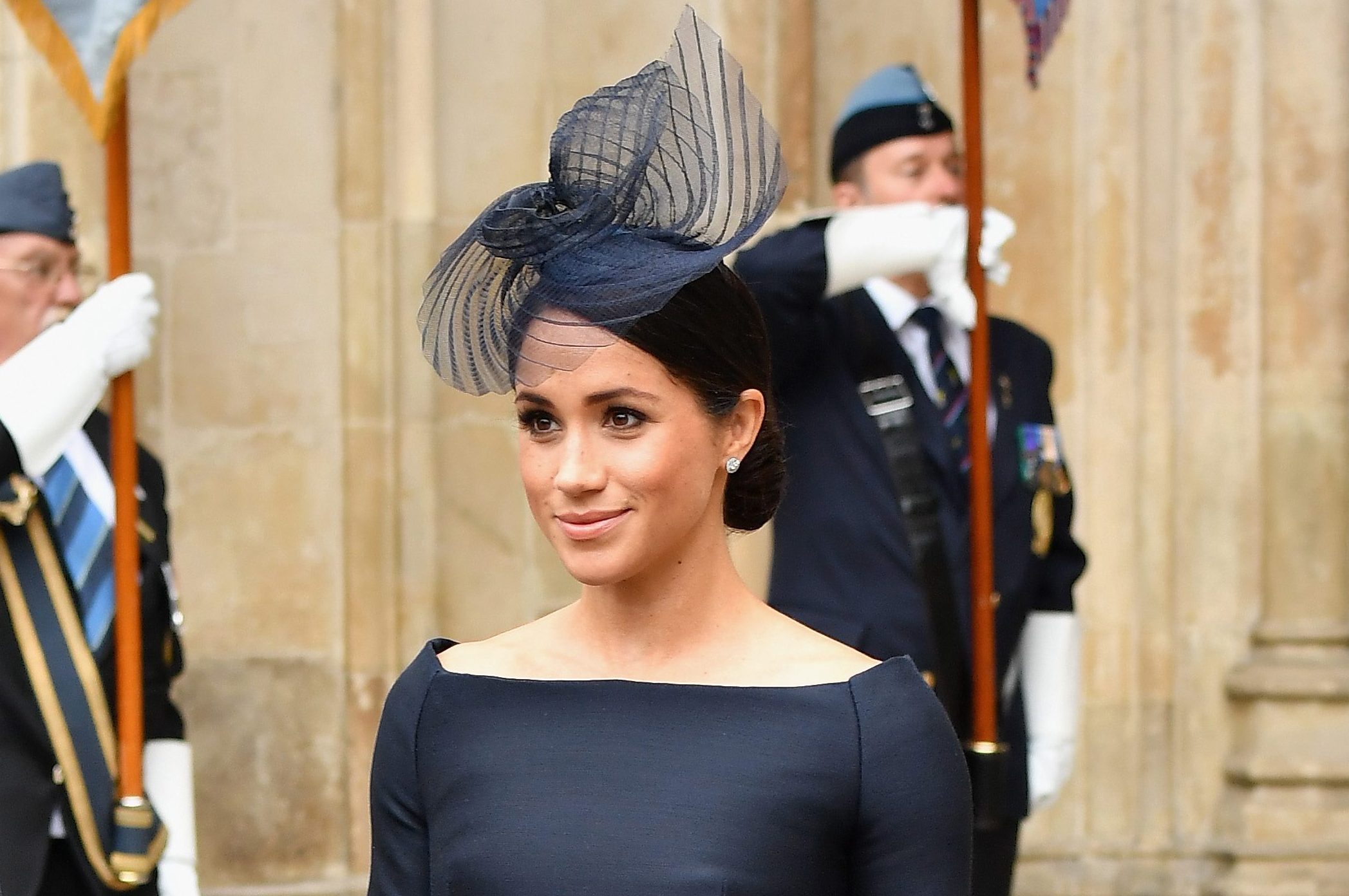 Meghan Markle modifica l'anello della principessa Diana, è pioggia di ...