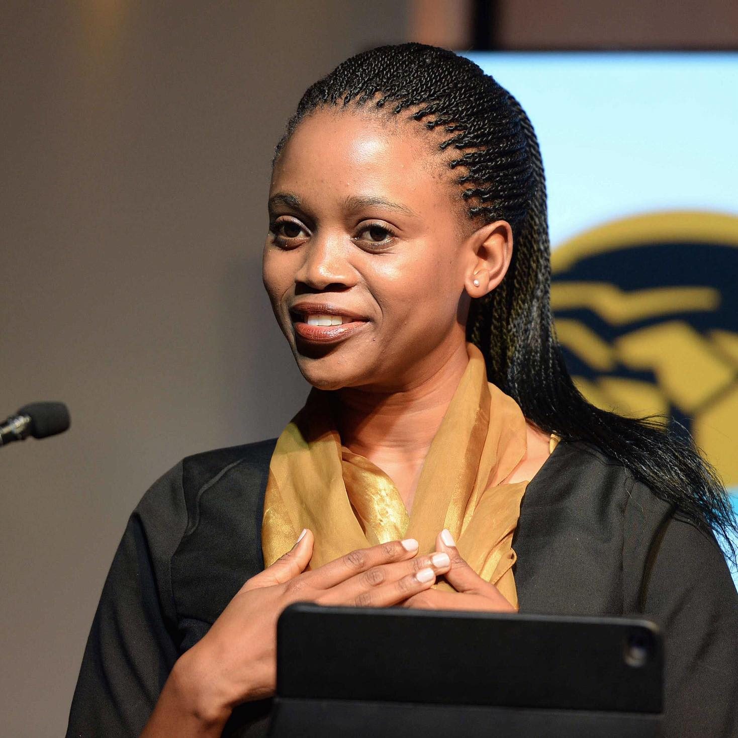 Bogolo Kenewendo, la più giovane ministra del Botswana e simbolo dell'Africa al femminile