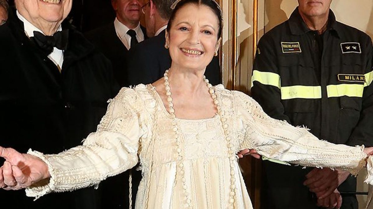 Carla Fracci, la ballerina assoluta che ha dedicato la vita alla danza