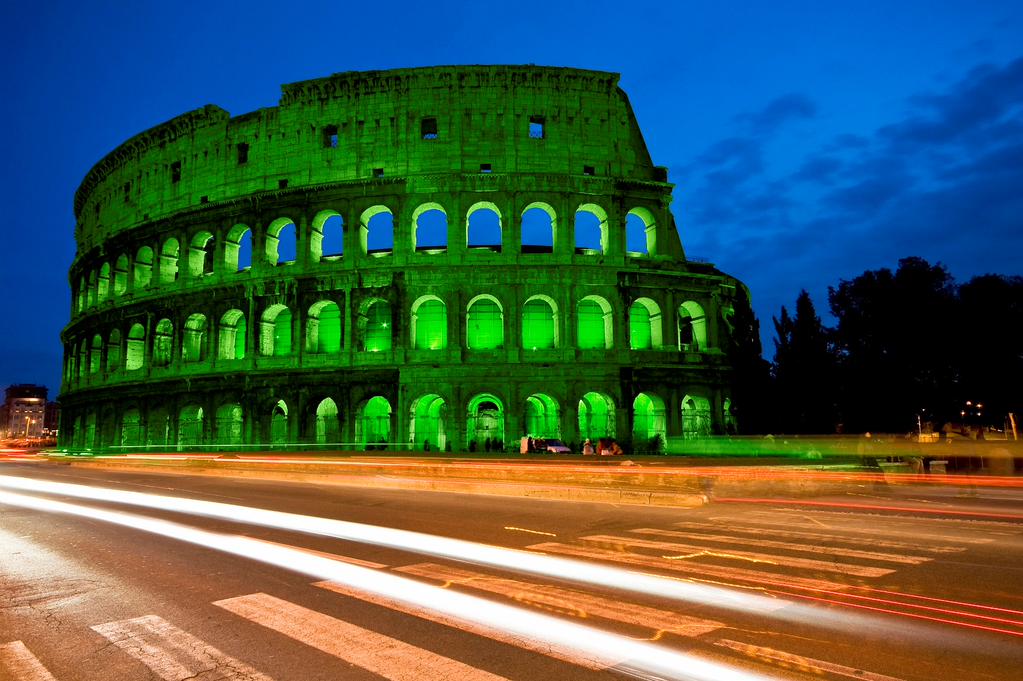 Il Colosseo tra i monumenti che si tingeranno di verde per S. Patrizio