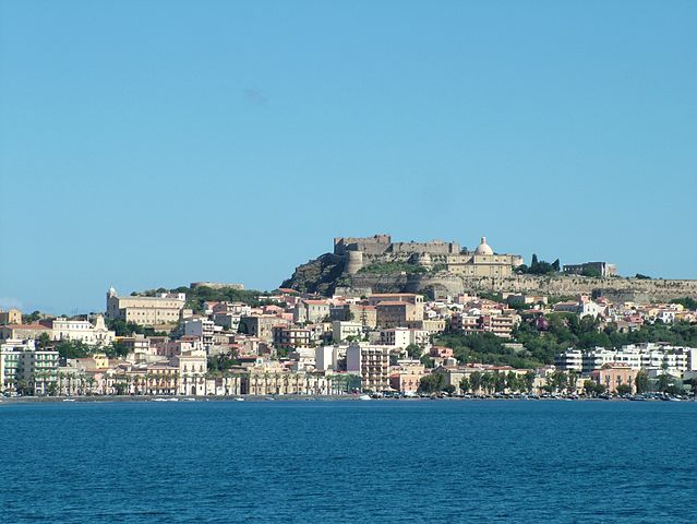 Vacanze a Milazzo: itinerari tra mare, storia e natura