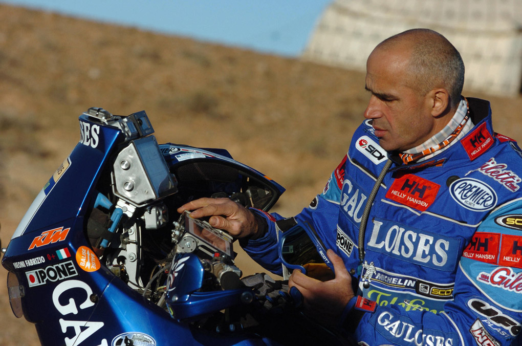 DAKAR: Fabrizio Meoni, l'angelo del deserto