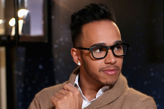 Hamilton firma con la Purple PR, presto il primo album