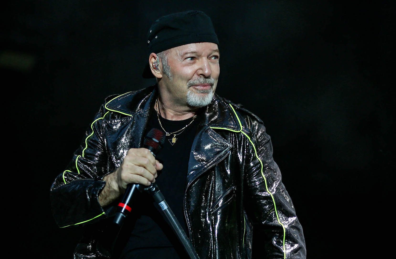Vasco Rossi non sbaglia un colpo, Vasco Nonstop Live davanti a Tiziano ...