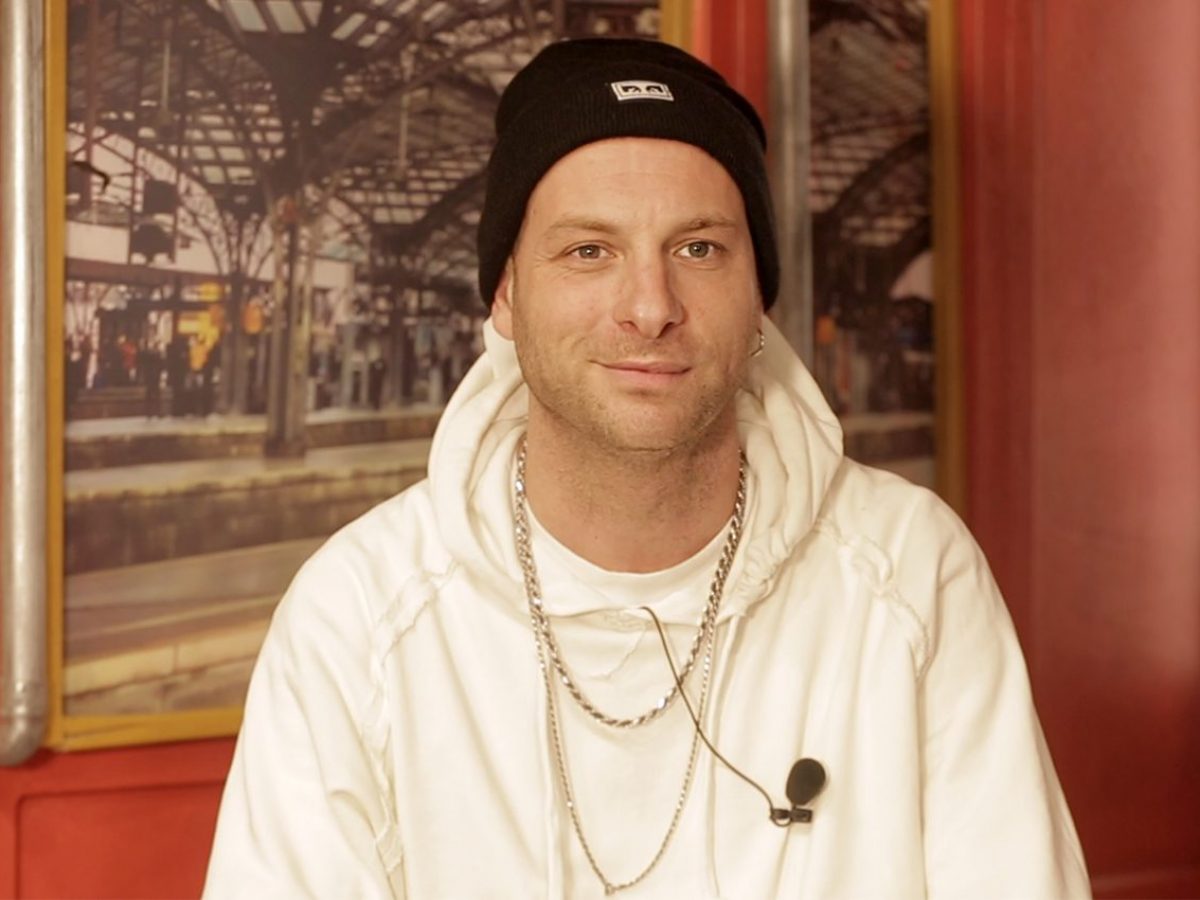 Clementino presenta Partenope: Non solo rapper, sono anche uno showman ...