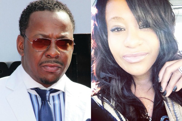 Il padre di Bobbi Kristina rifiuta di staccare la spina e prega per un ...