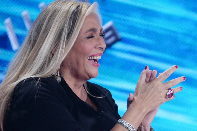 Mara Venier ancora regina delle gaffe: lo spoiler della Zattera all ... Mara Venier ancora regina delle gaffe: lo spoiler della Zattera all ...