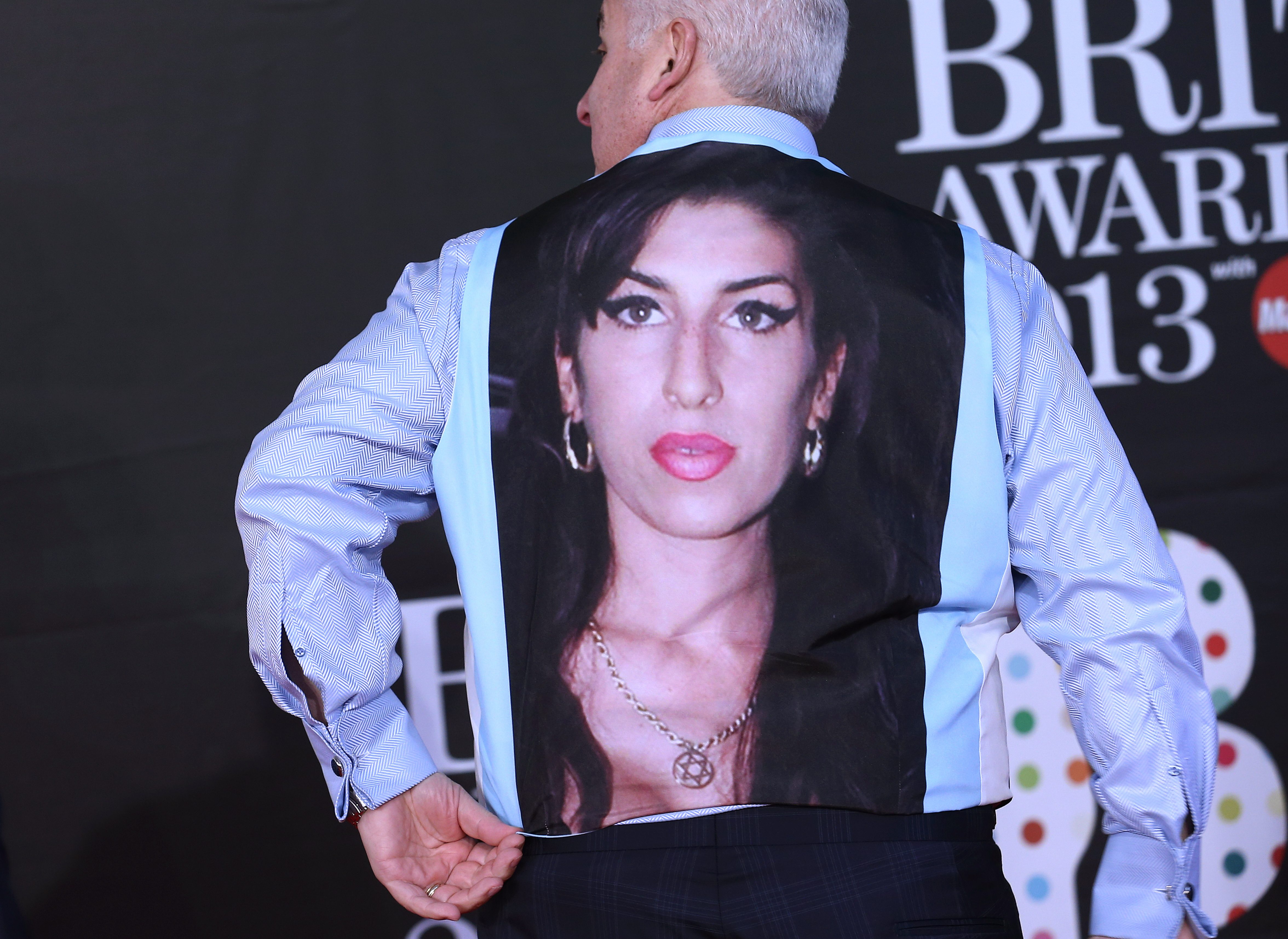 Mitch, padre di Amy Winehouse: Si manifesta a me come il merlo che ...