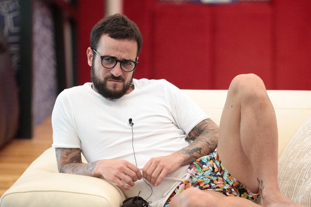Grande Fratello 2018, tutti contro Danilo Aquino: Ti autocelebri per non essere eliminato