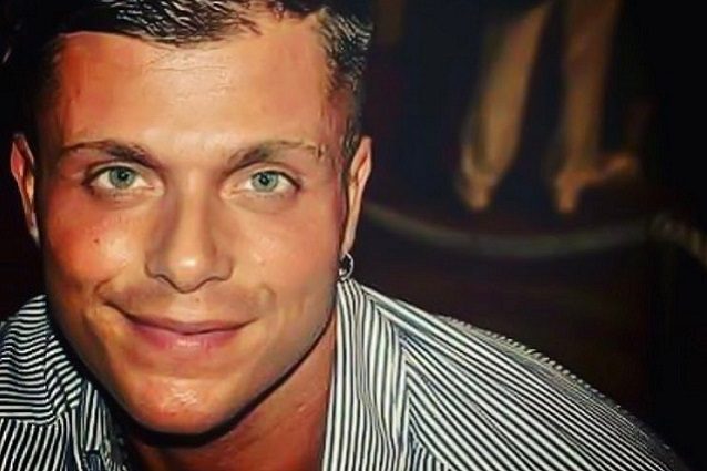 Simone Luzzi, il fonico di Uomini e Donne: Sono single. Sto lontano dal ...